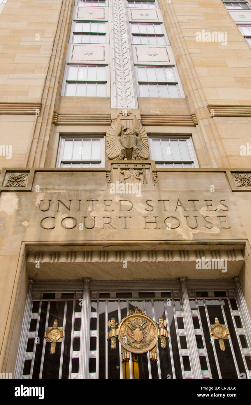 Traditional u s courthouse hi-res stock photography and images - Alamy