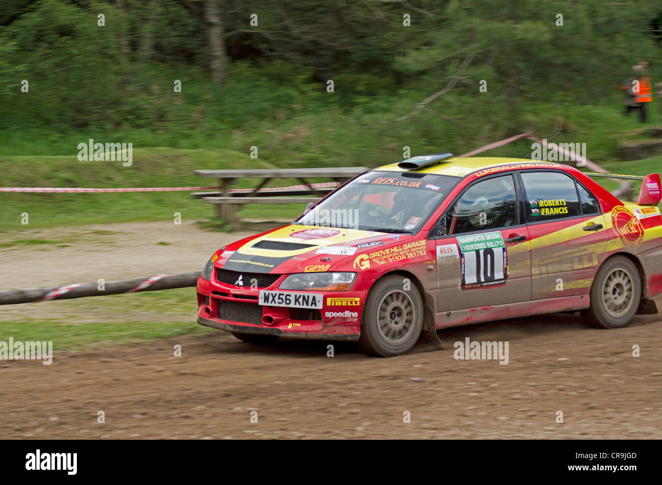Mitsubishi lancer evo rally car hi-res stock photography and images - Alamy