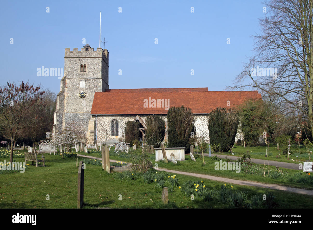 Cookham, Berkshire, England - 12th century Holy Trinity Church Stock ...
