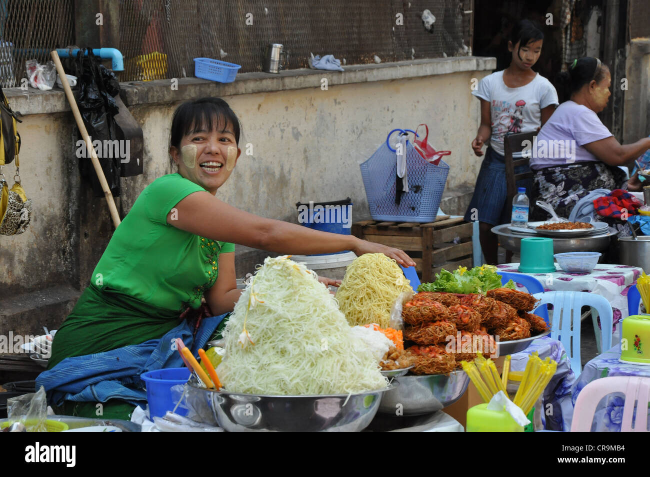 Burmese market hi-res stock photography and images - Alamy