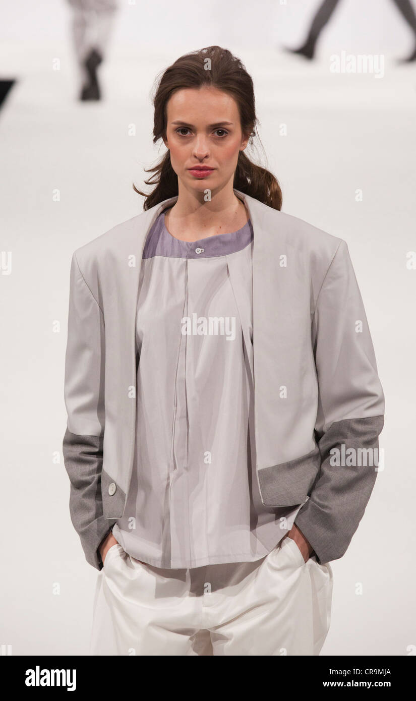 Edinburgh college fashion show hi-res stock photography and images - Alamy