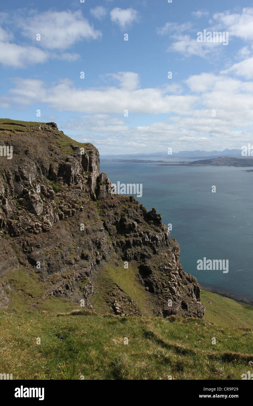 Cliffsisle hi-res stock photography and images - Alamy