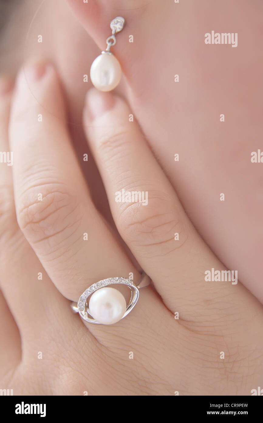 Pearl detail hi-res stock photography and images - Alamy