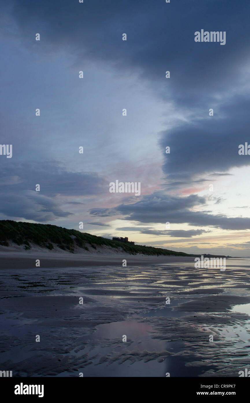 Bambrough beach and castle hi-res stock photography and images - Alamy