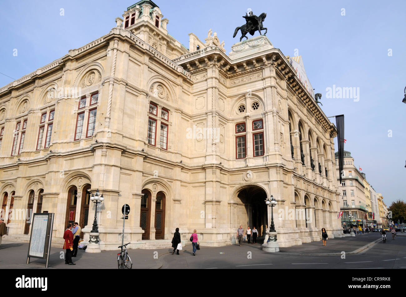 The Opera House In Vienna High Resolution Stock Photography and Images ...