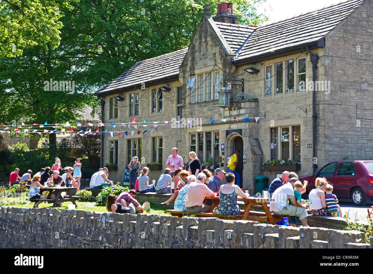 Pendle inn barley hi-res stock photography and images - Alamy