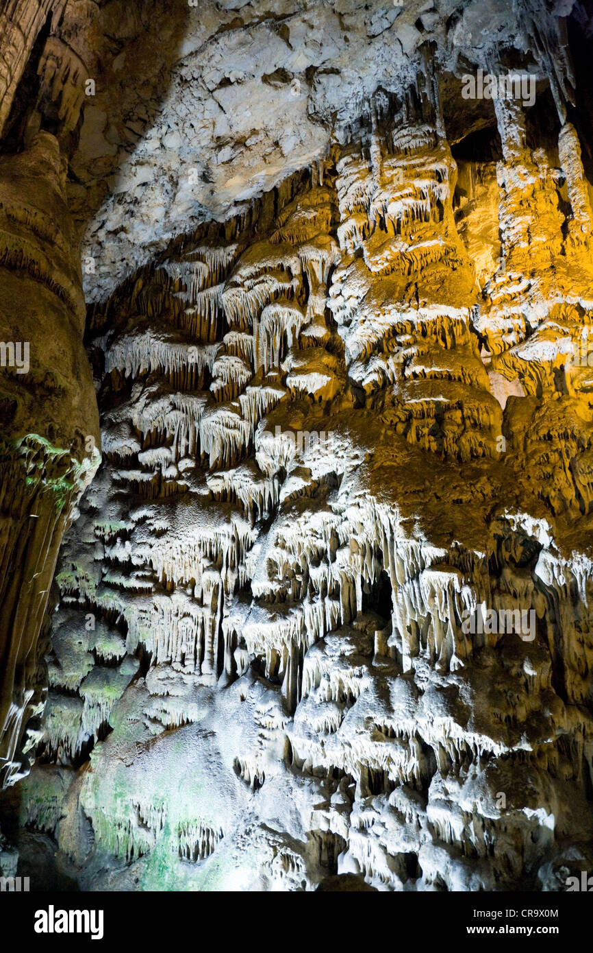 Rock formation / formations / structure / structures inside Saint ...