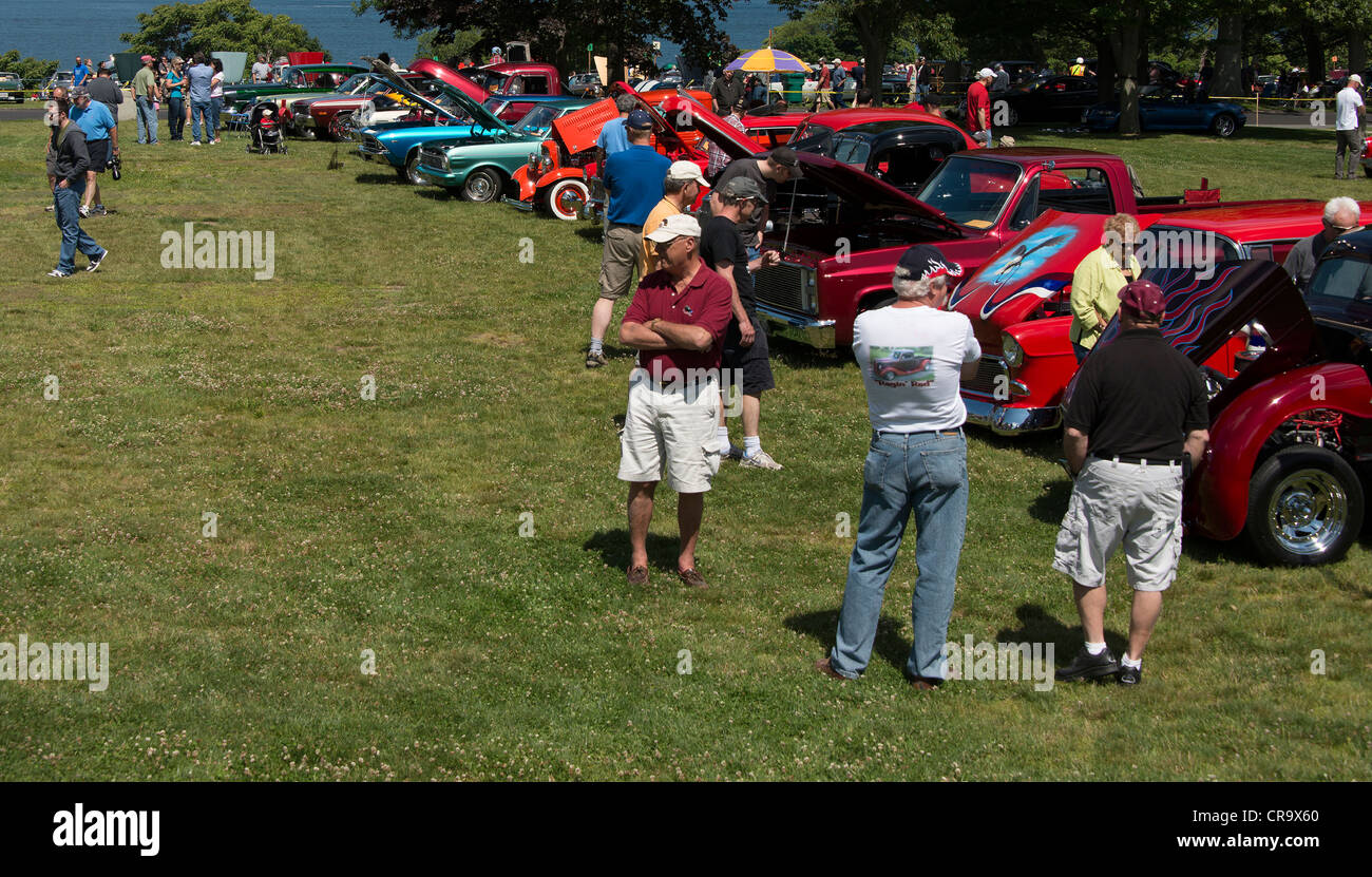 autos at a car show Stock Photo - Alamy