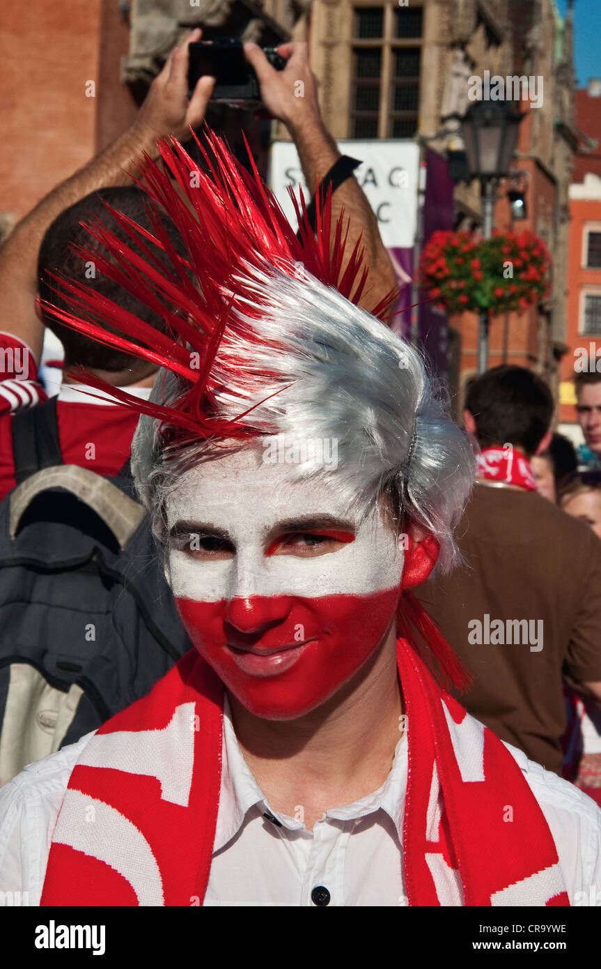 Teenager with mohawk hi-res stock photography and images - Alamy