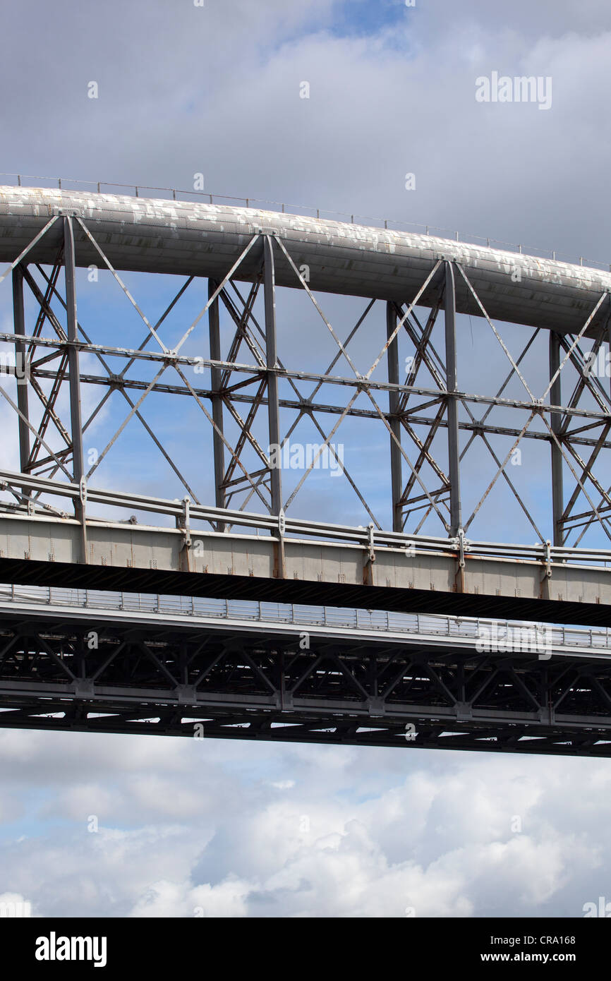 Tamar rail bridge hi-res stock photography and images - Alamy