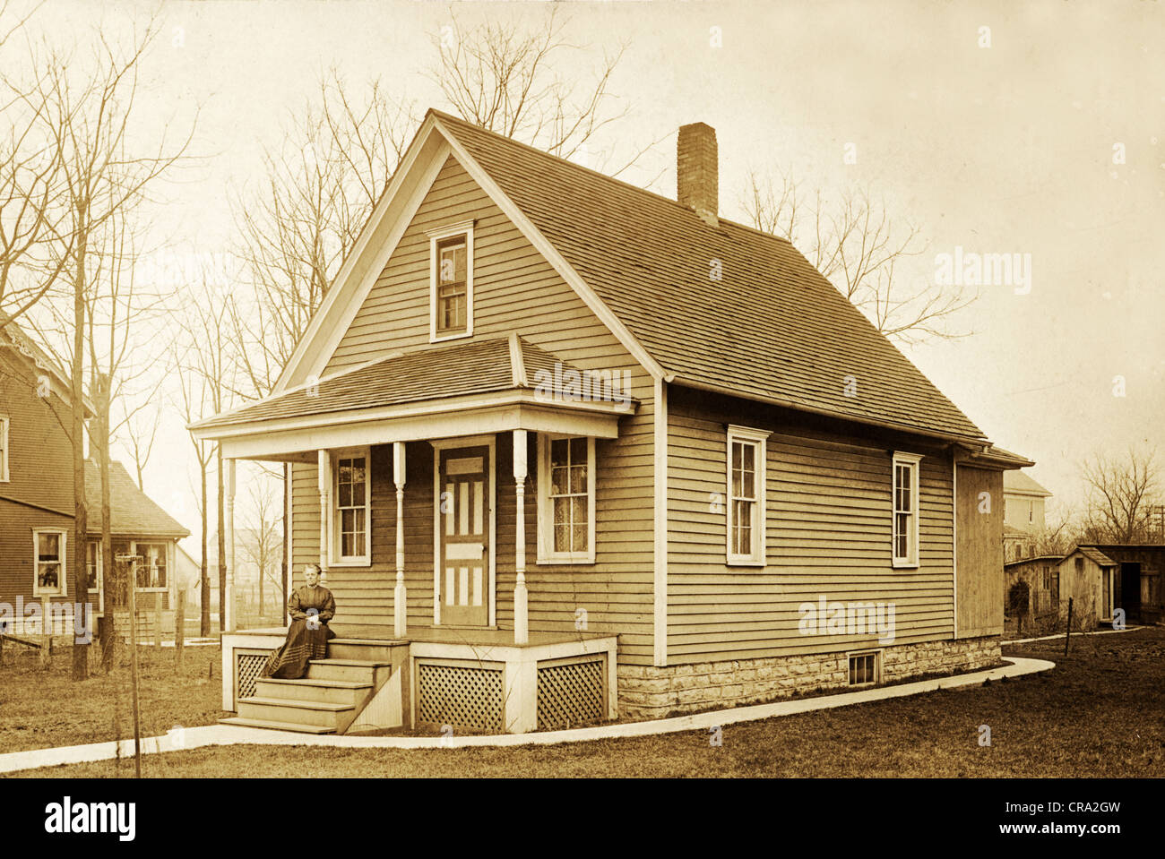 Middle class house 1900s hi-res stock photography and images - Alamy