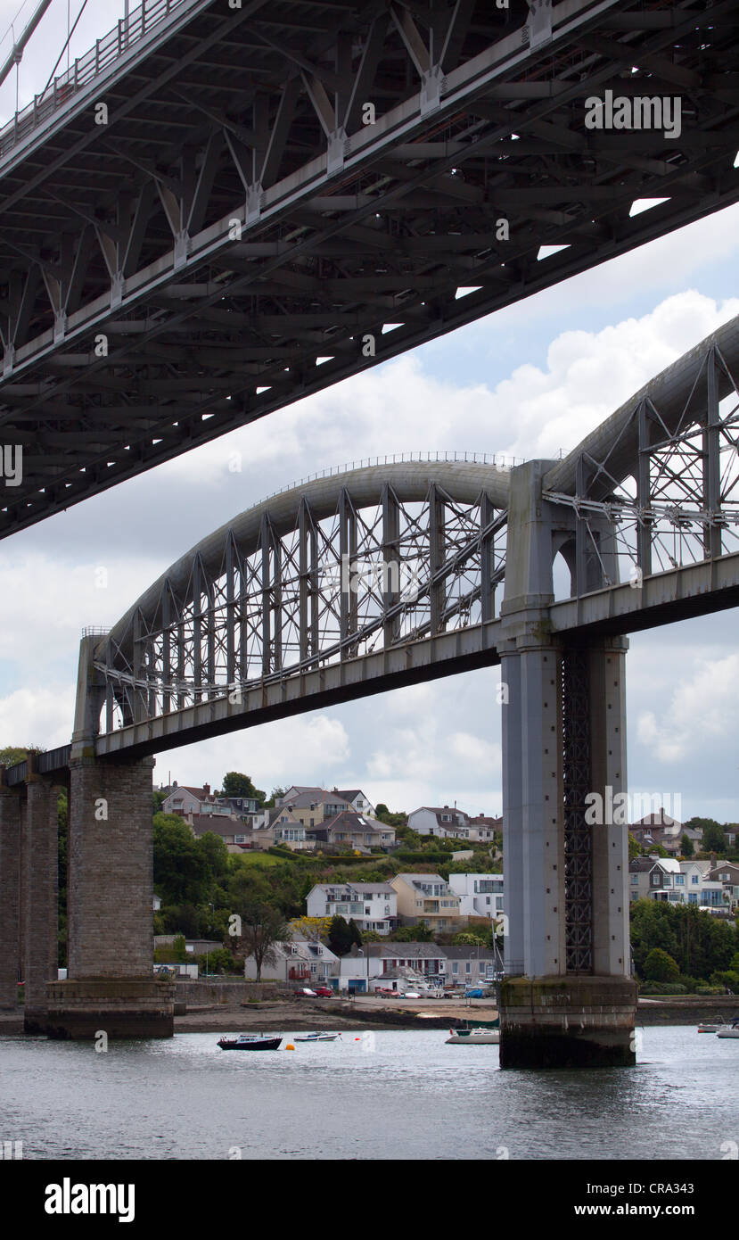 Rail bridges hi-res stock photography and images - Alamy