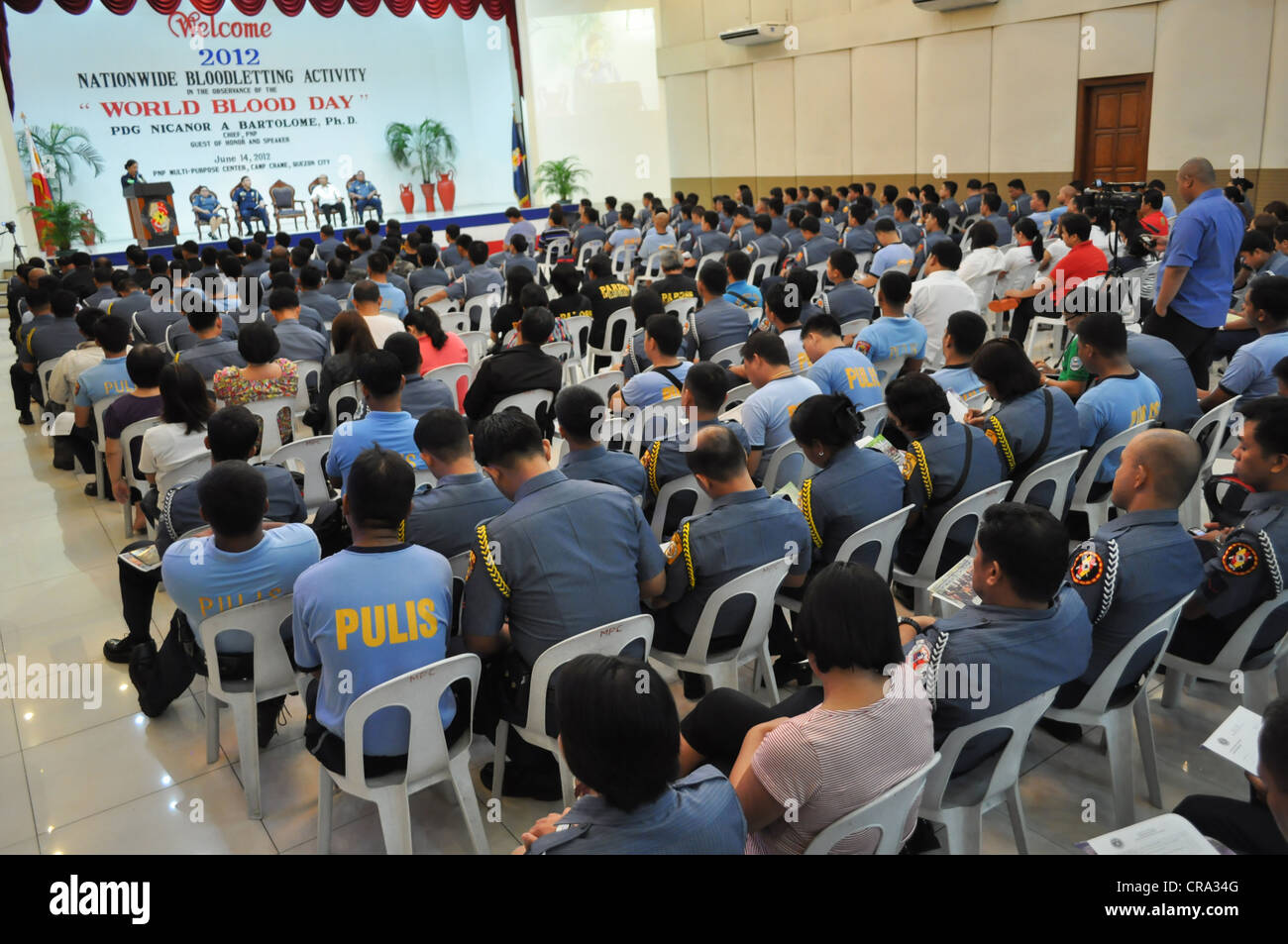 Philippine national police pnp members hi-res stock photography and ...