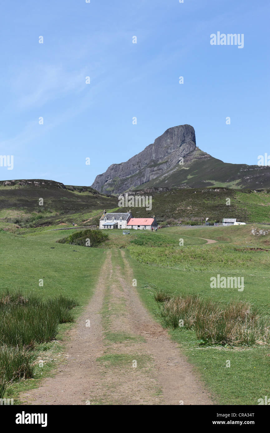 Isle of eigg house hi-res stock photography and images - Alamy