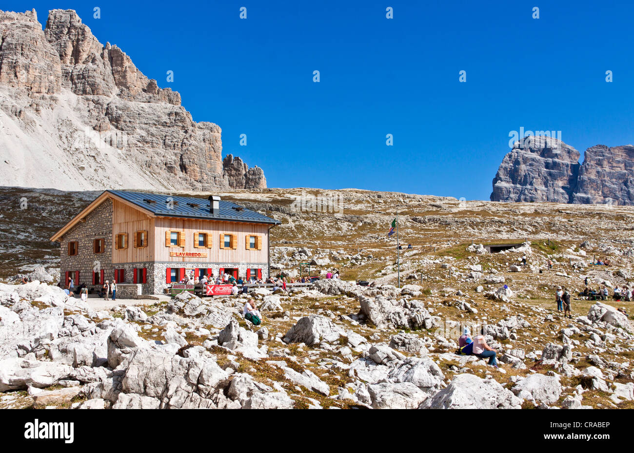 Lavaredo Hut, Rifugio Lavaredo, Tre Cime di Lavaredo, Three Peaks Trail ...
