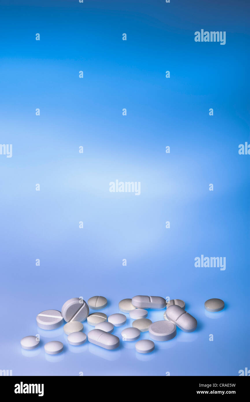 White tablets hi-res stock photography and images - Alamy