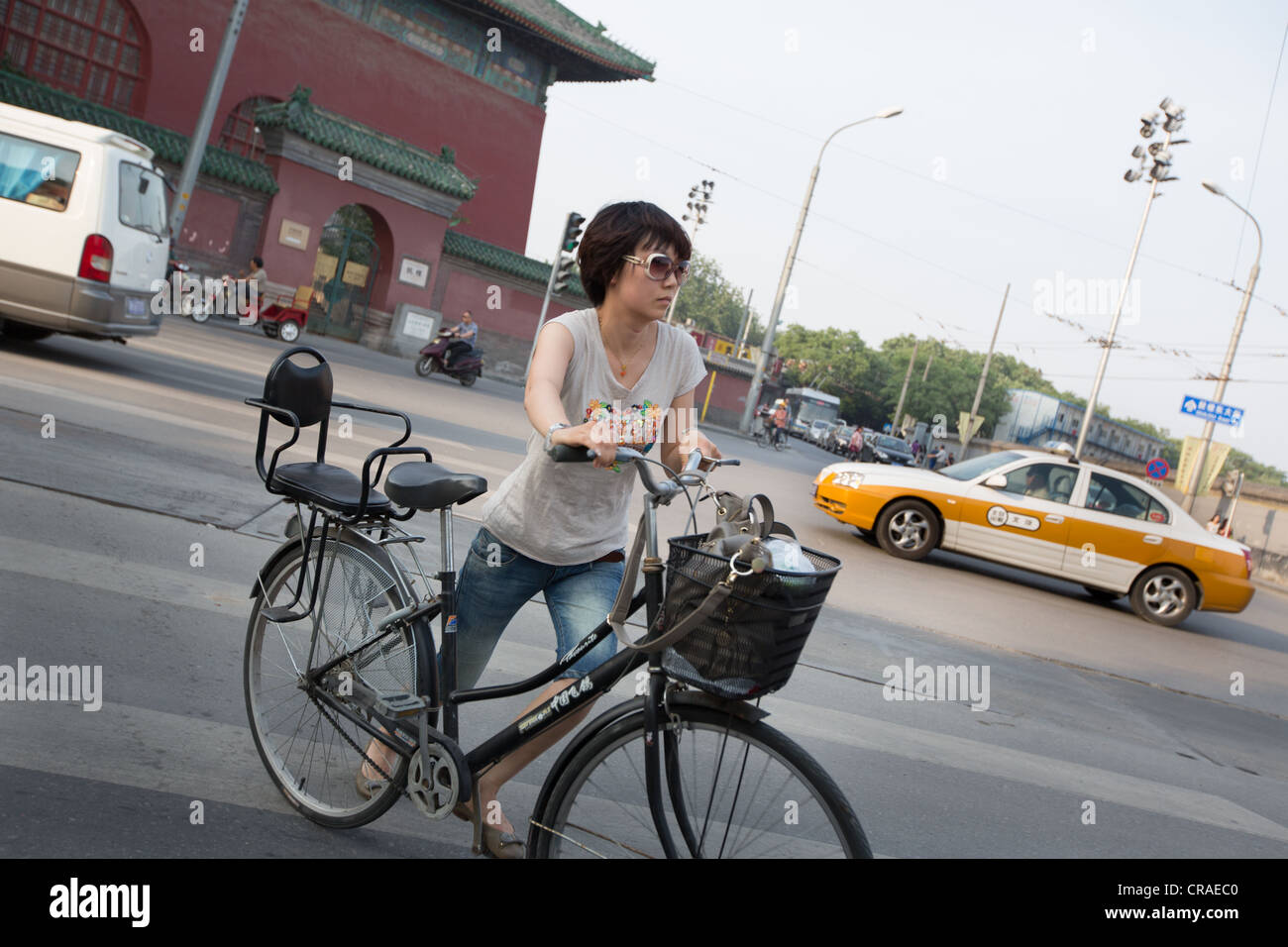 Chinese woman and bicycle, in Beijing, China Stock Photo - Alamy