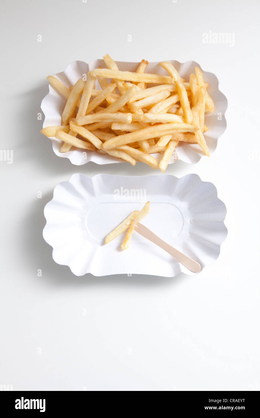 Paper plates hi-res stock photography and images - Alamy