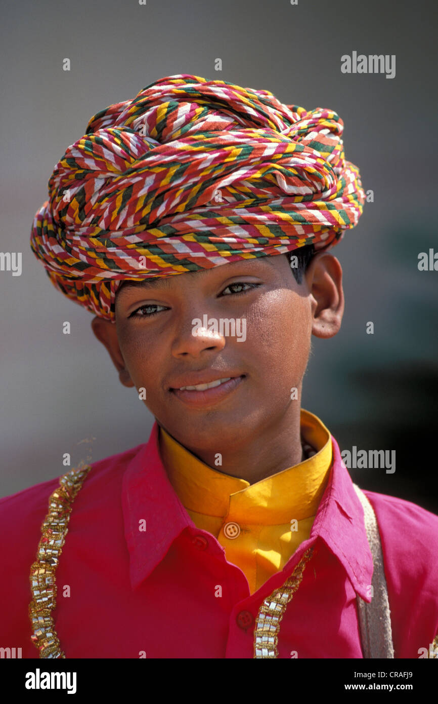A boy with turban hi-res stock photography and images - Alamy