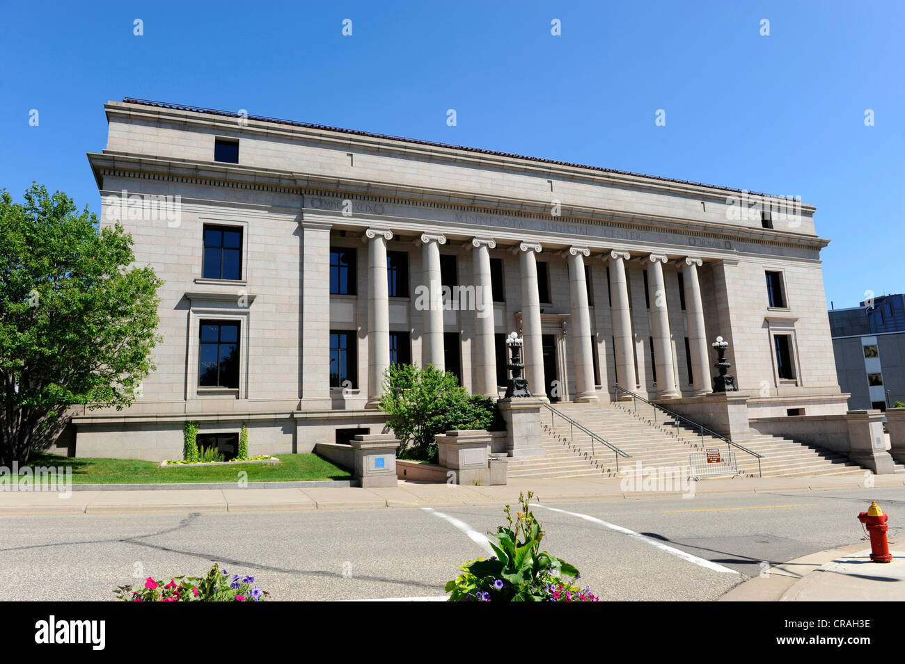 Supreme Court Judicial Center Minneapolis Minnesota Stock Photo - Alamy