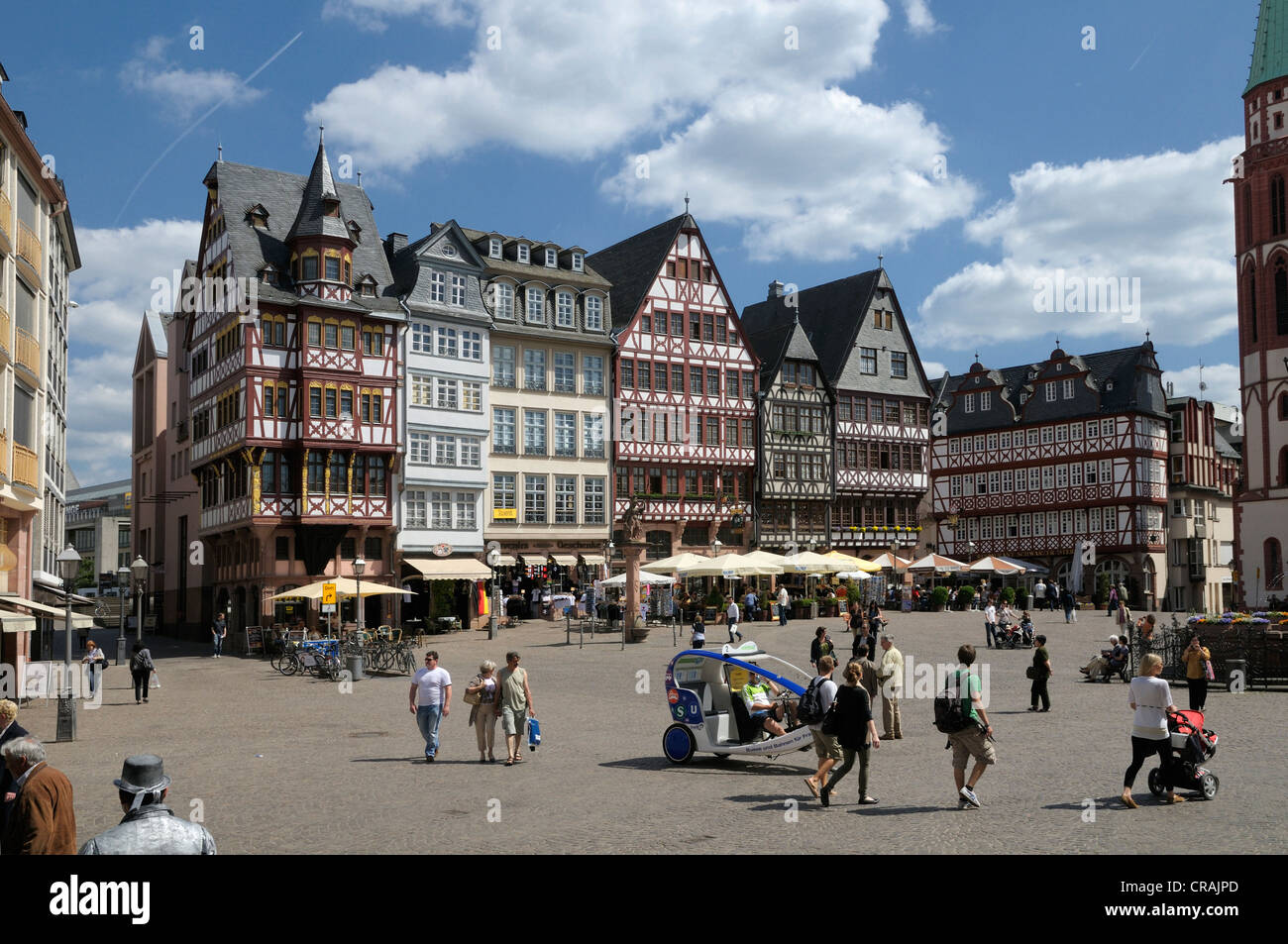Frankfurt main squares hi-res stock photography and images - Alamy