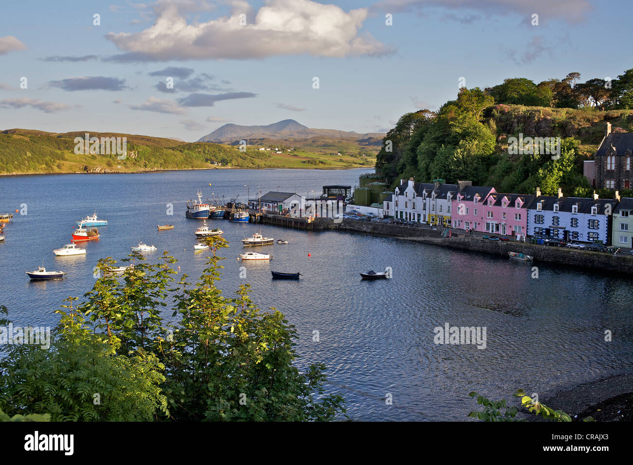 Portree on the isle of skye boat hi-res stock photography and images ...