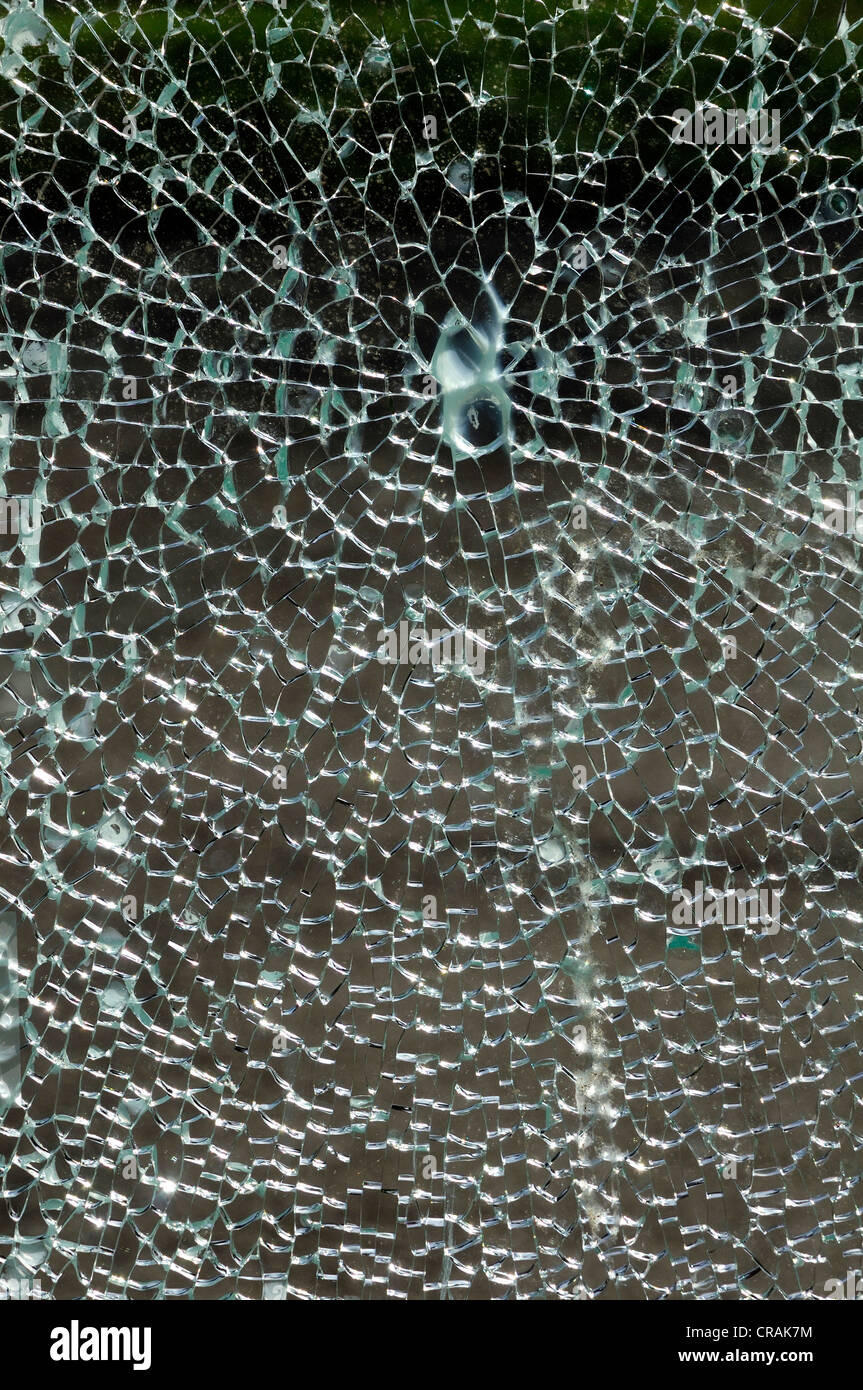 Shattered glass hi-res stock photography and images - Alamy