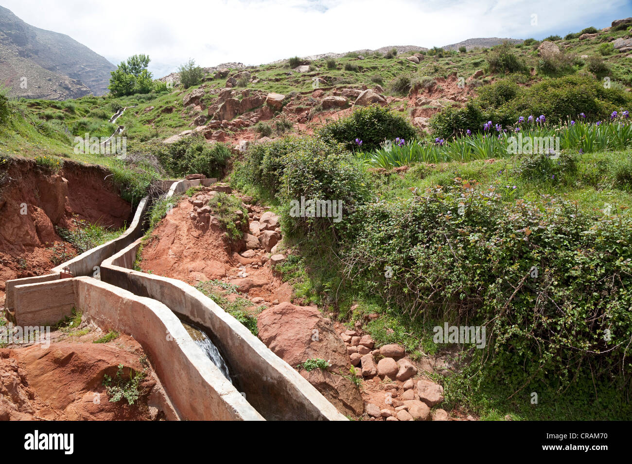 Concrete water channel hi-res stock photography and images - Alamy