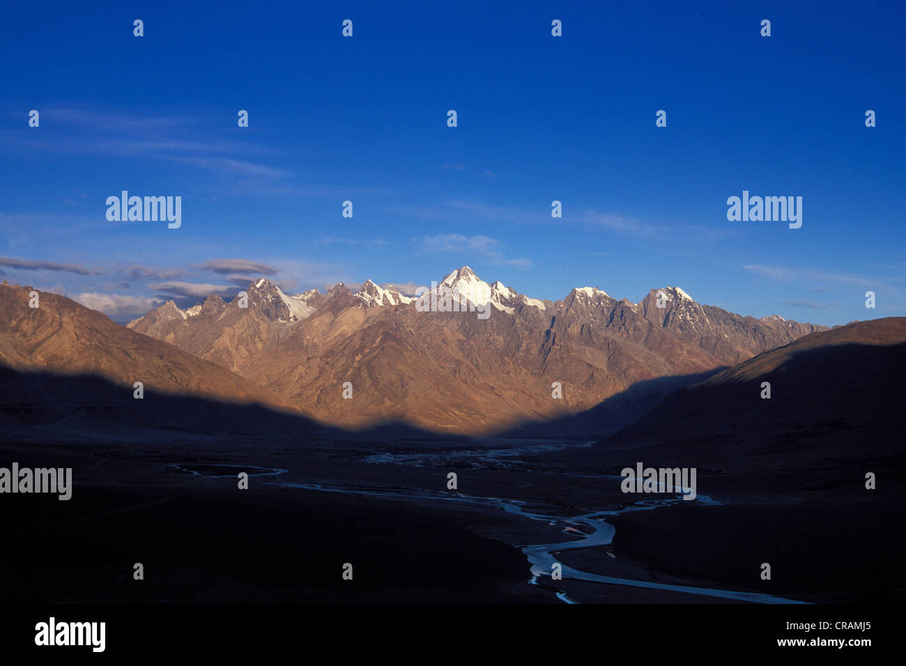 Zanskar valley and mountain peaks, Tongde, Zanskar, Ladakh, Indian ...