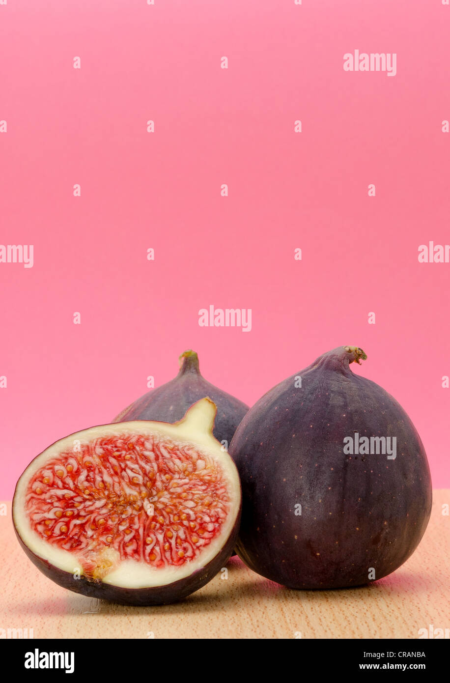 Fruit tropical figs hi-res stock photography and images - Alamy