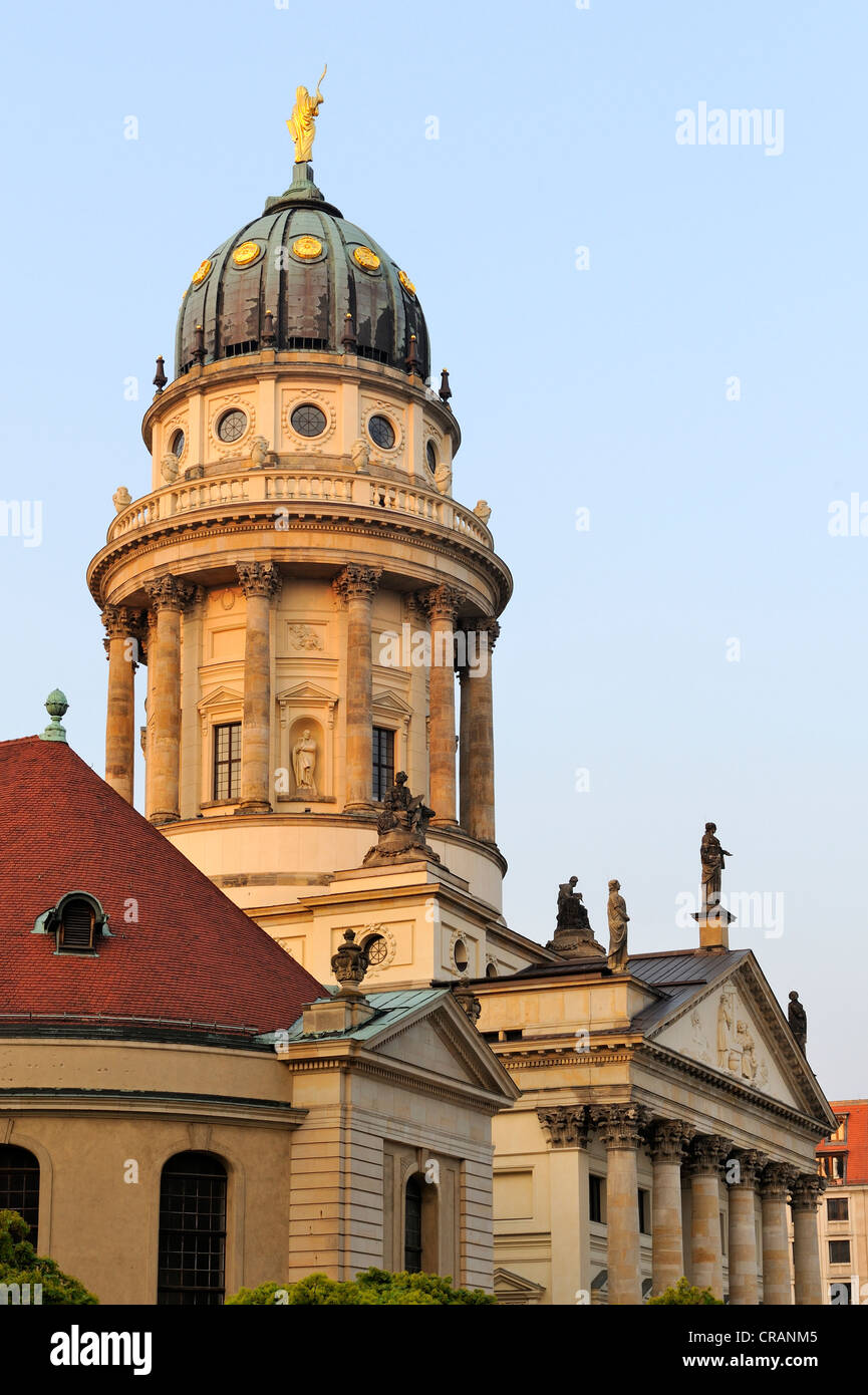 French square domes hi-res stock photography and images - Alamy