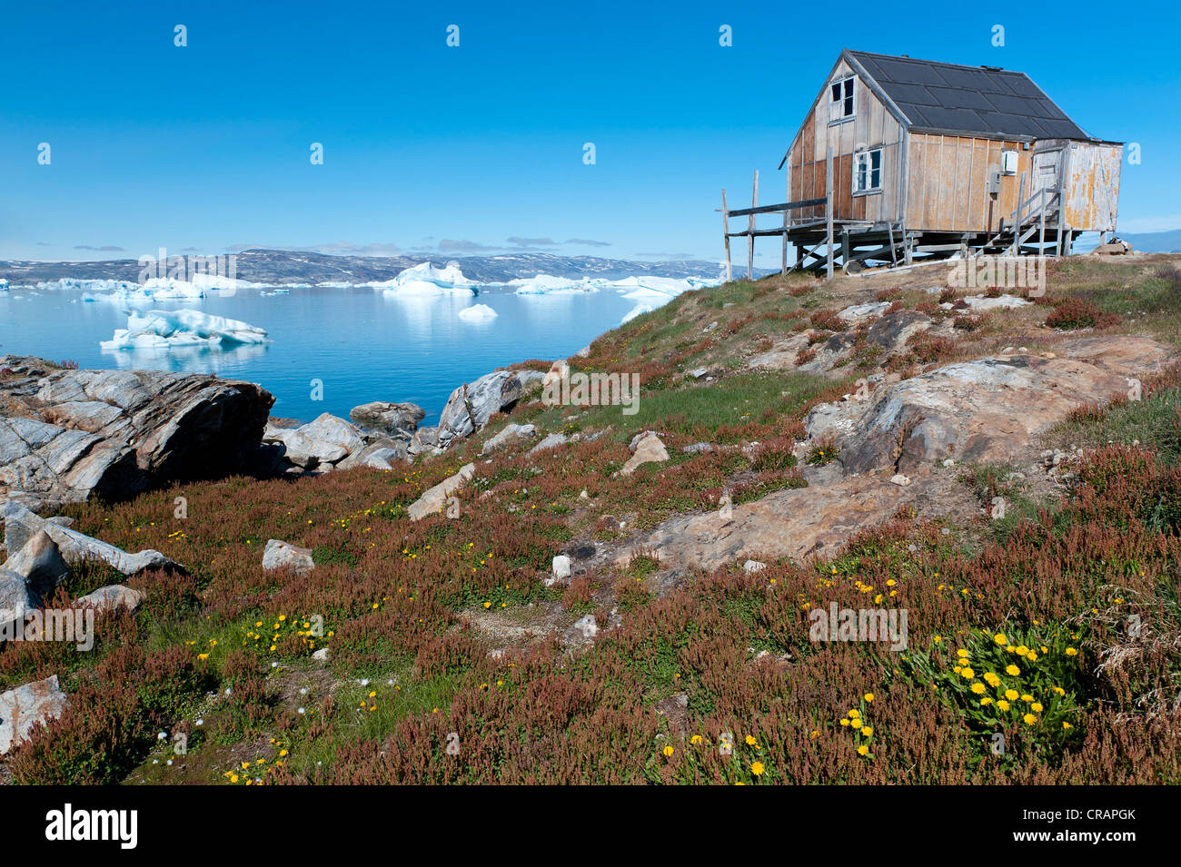 Inuit house hi-res stock photography and images - Alamy