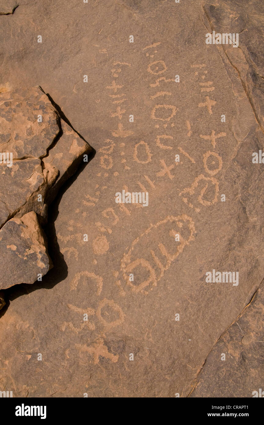 Petroglyph africa hi-res stock photography and images - Alamy