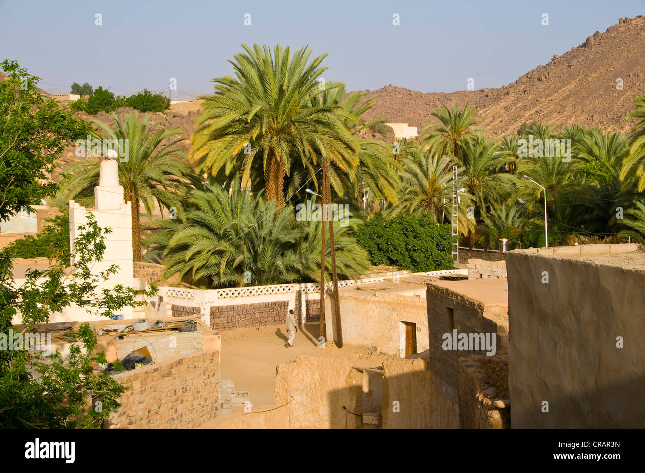 Stone houses buildings hi-res stock photography and images - Alamy
