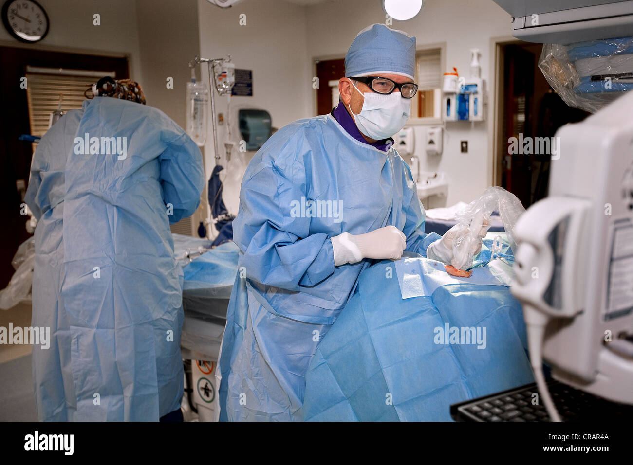 Cardiologist surgery hi-res stock photography and images - Alamy