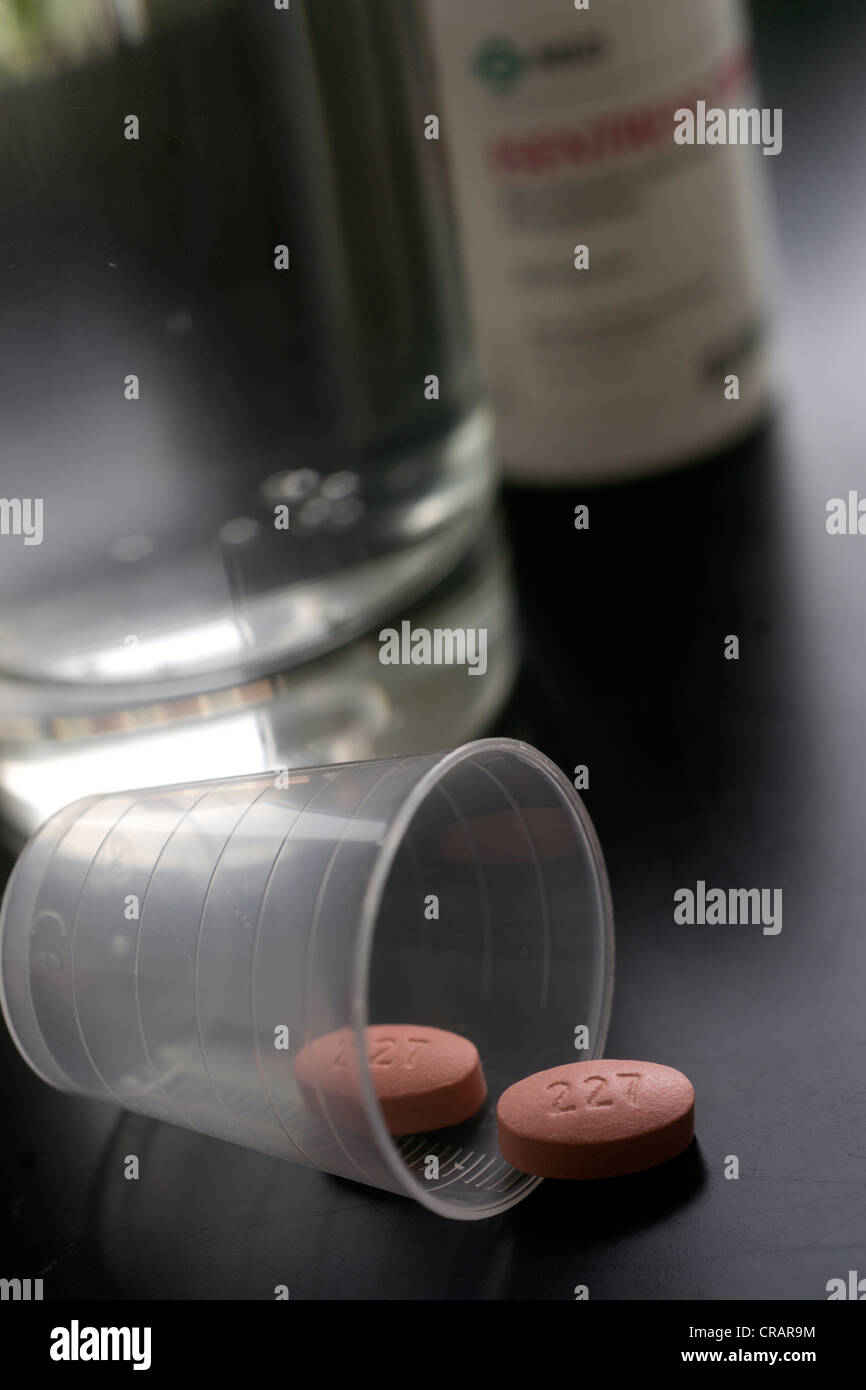 Integrase inhibitor Raltegravir, coated tablets, pack of Isentress at ...