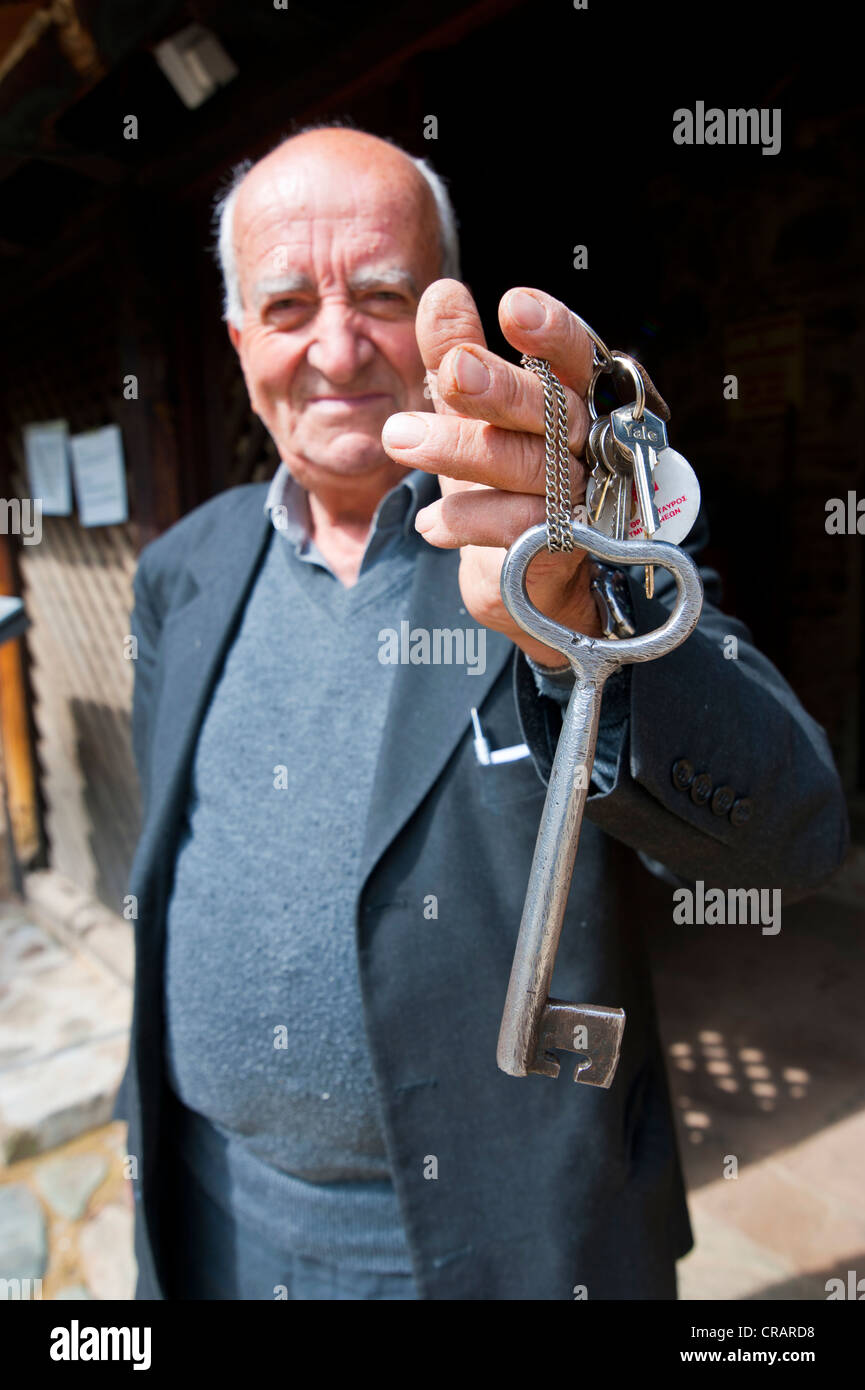 Cypriot men hi-res stock photography and images - Alamy