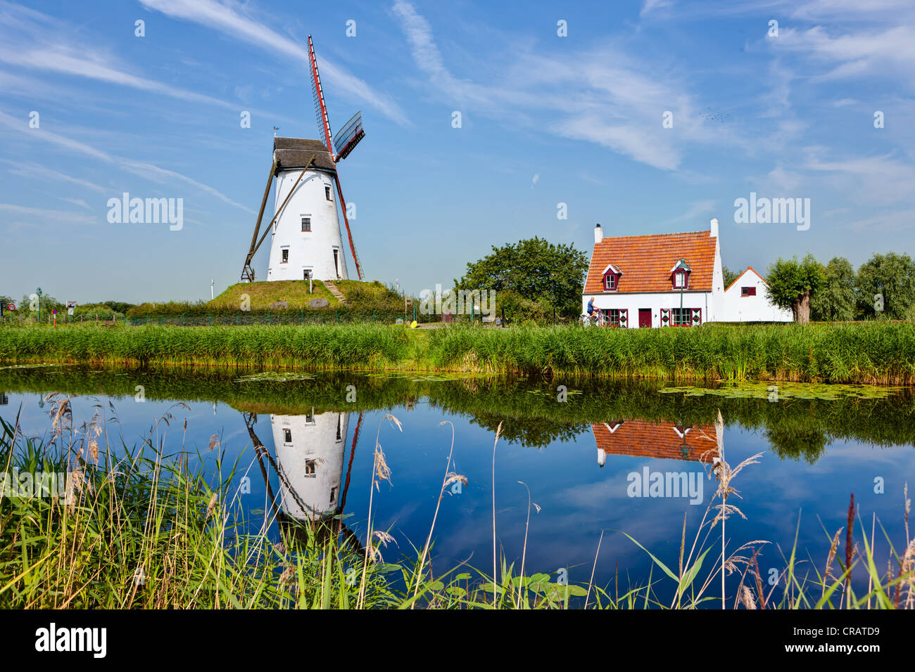 Windmill on the canal between Bruges and Damme, Damse Vaart-Zuid, Damme ...