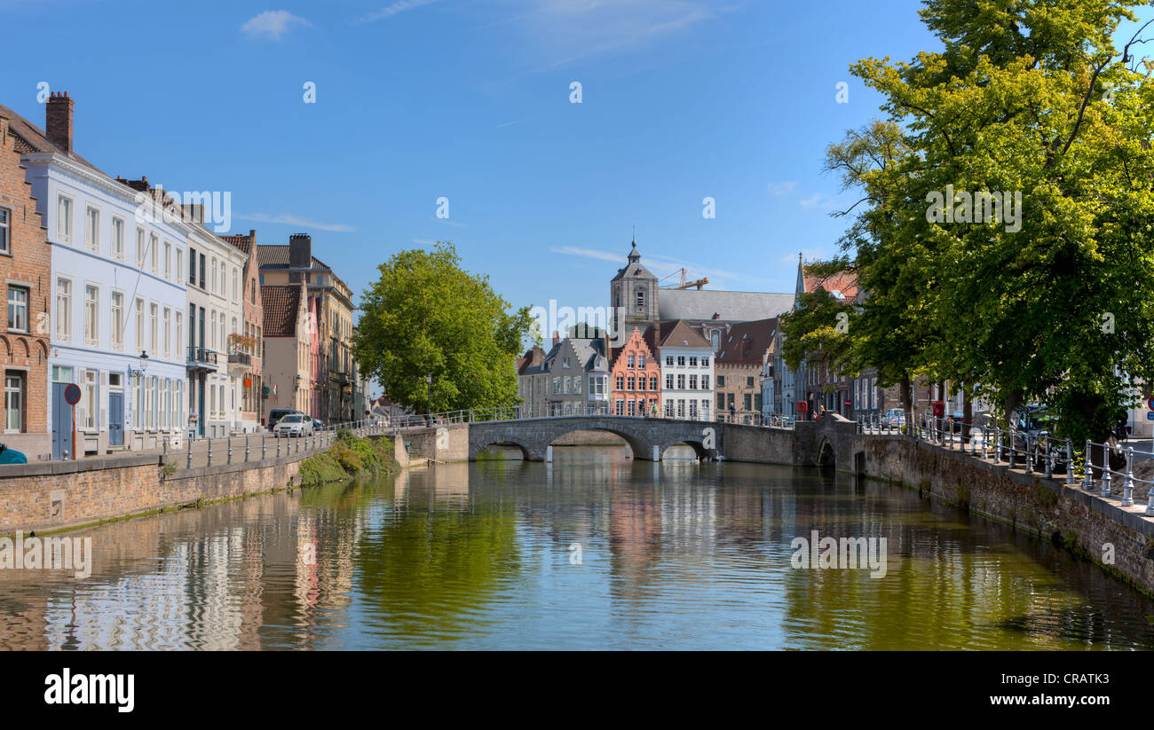 Flemish region canal hi-res stock photography and images - Alamy