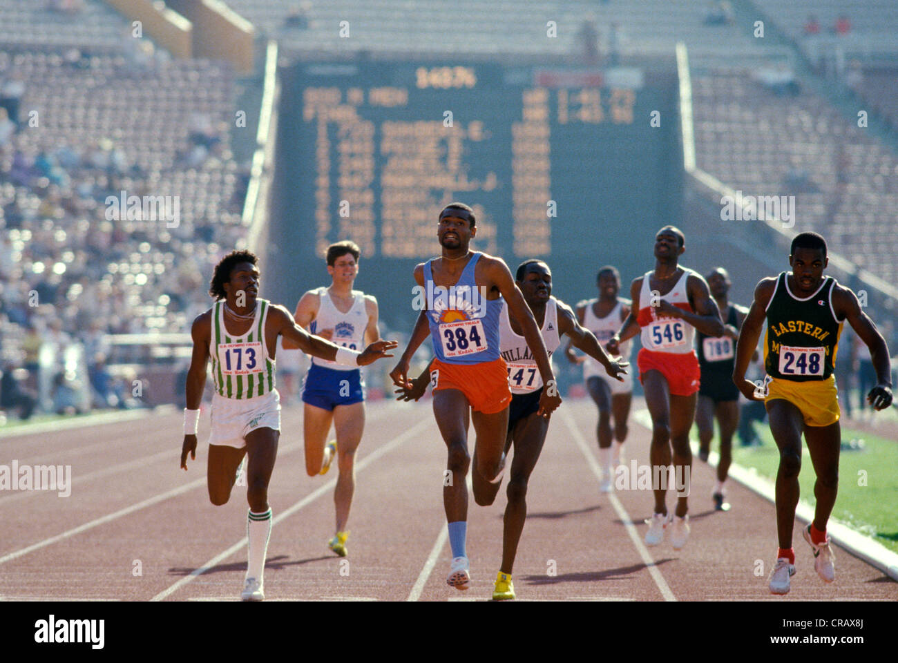Winning 800 meters hi-res stock photography and images - Alamy