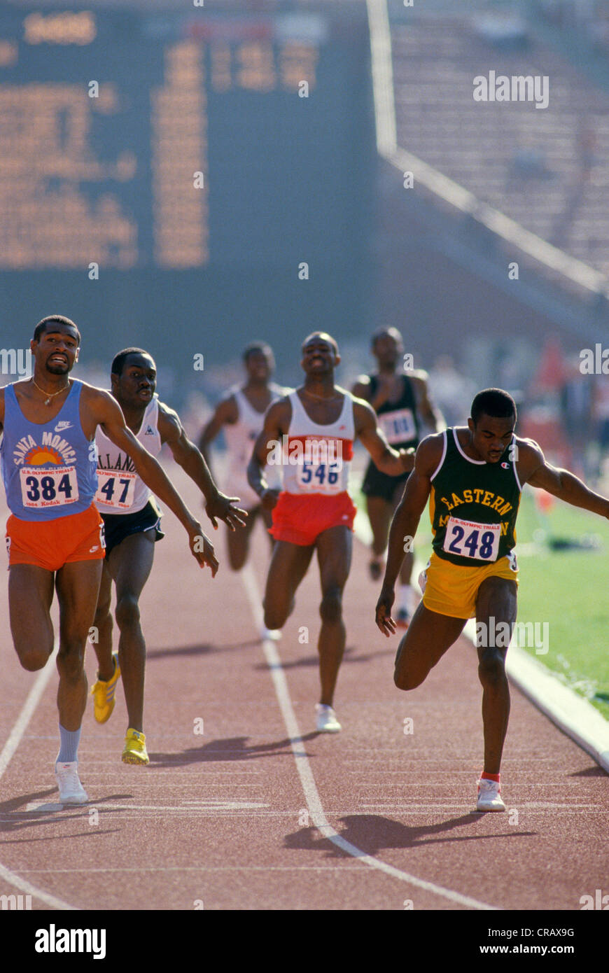 800 meter sport hi-res stock photography and images - Alamy