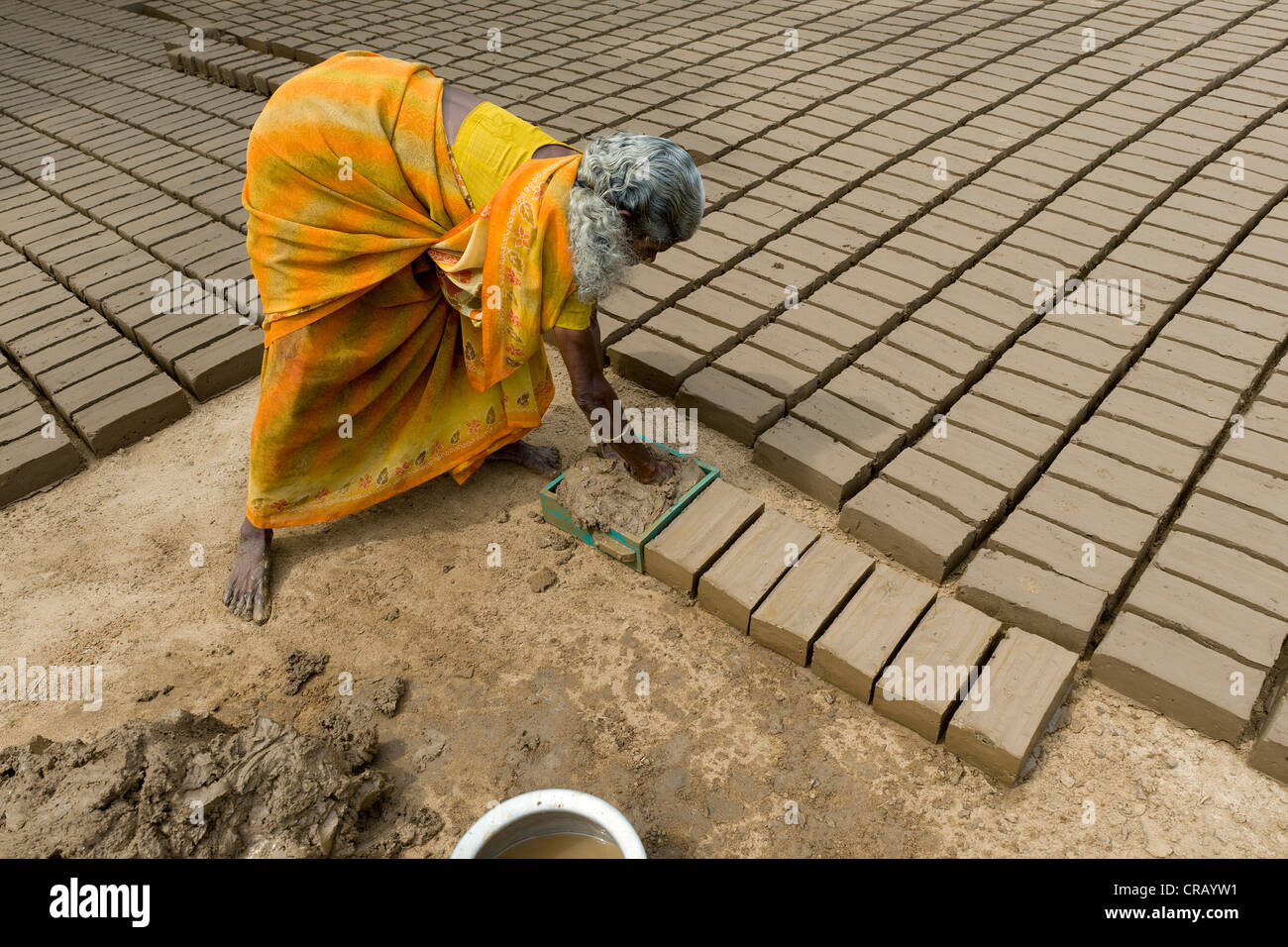 Making clay bricks, Neloor Maravappalayam, near Karur, Tamil Nadu ...