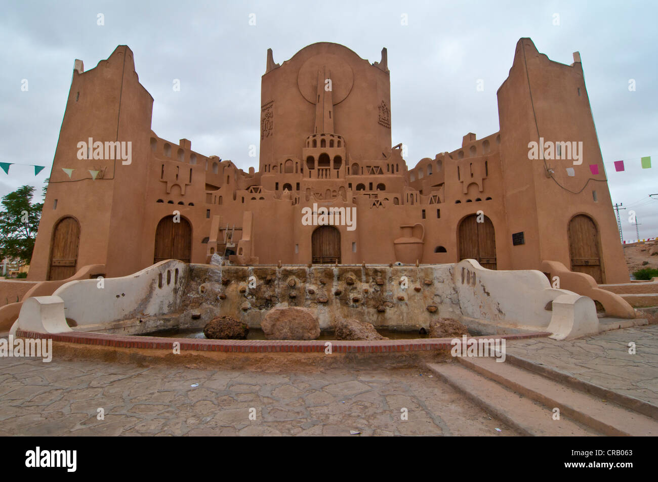 African entrance hi-res stock photography and images - Alamy