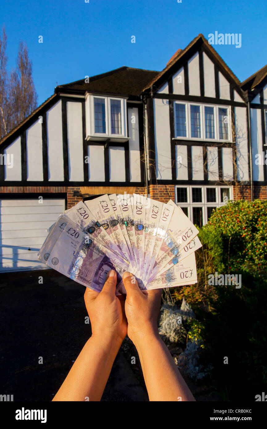 europe, uk, england, money fan with house Stock Photo - Alamy