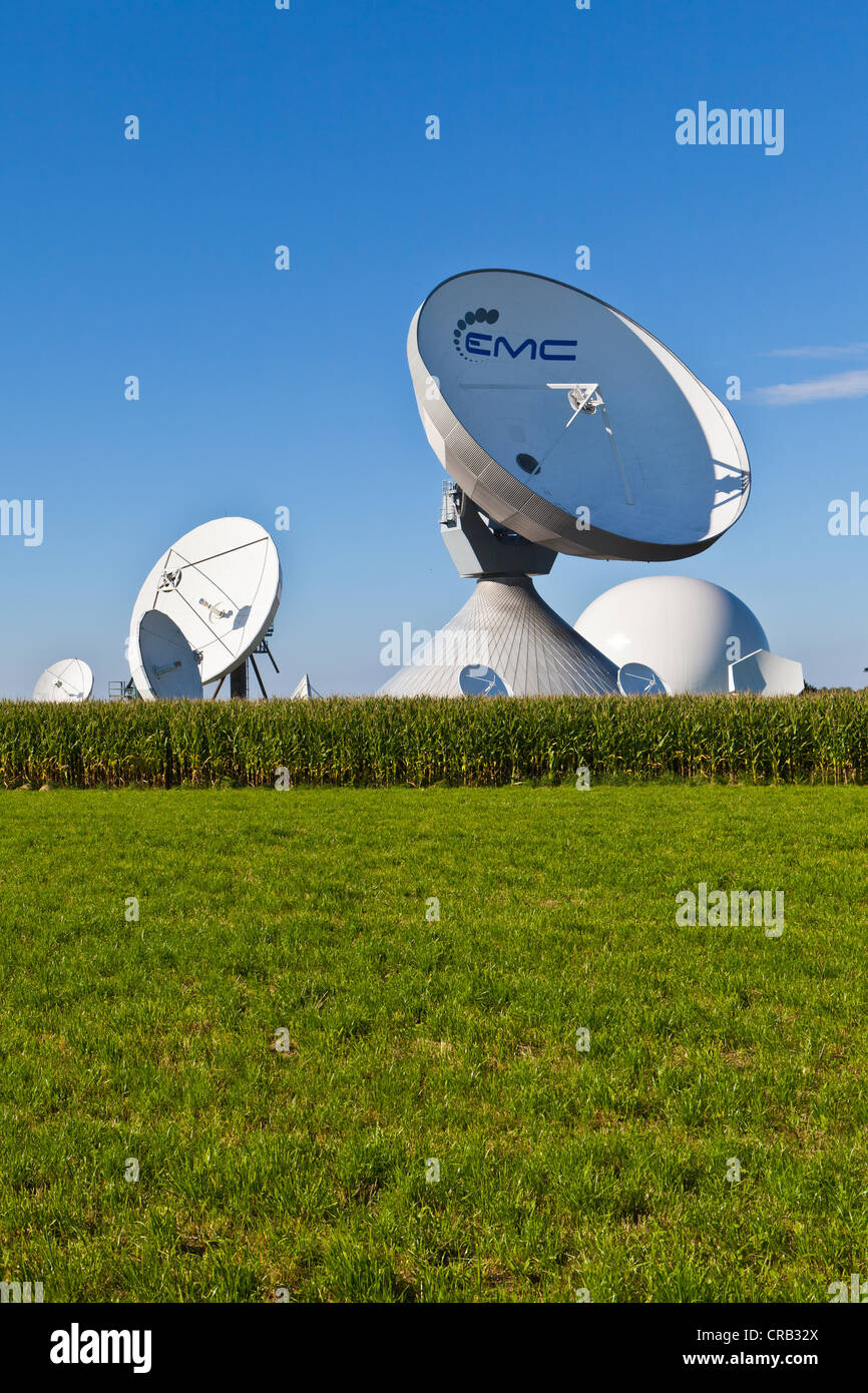 Satellite dishes, Raisting Satellite Earth Station, ground station ...