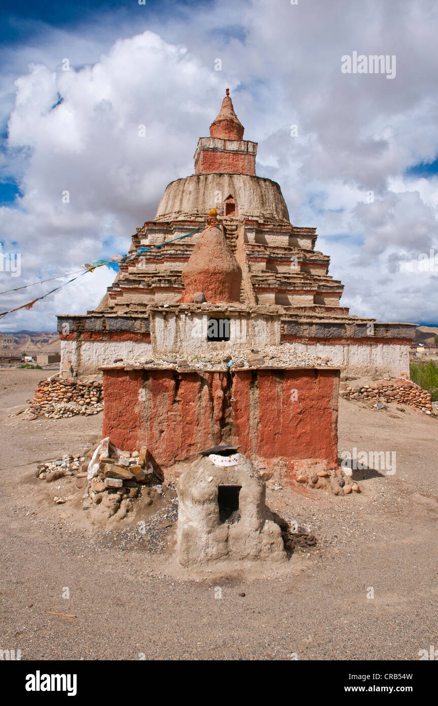 Large stupa in the kingdom of Guge, Western Tibet, Tibet, Asia Stock ...