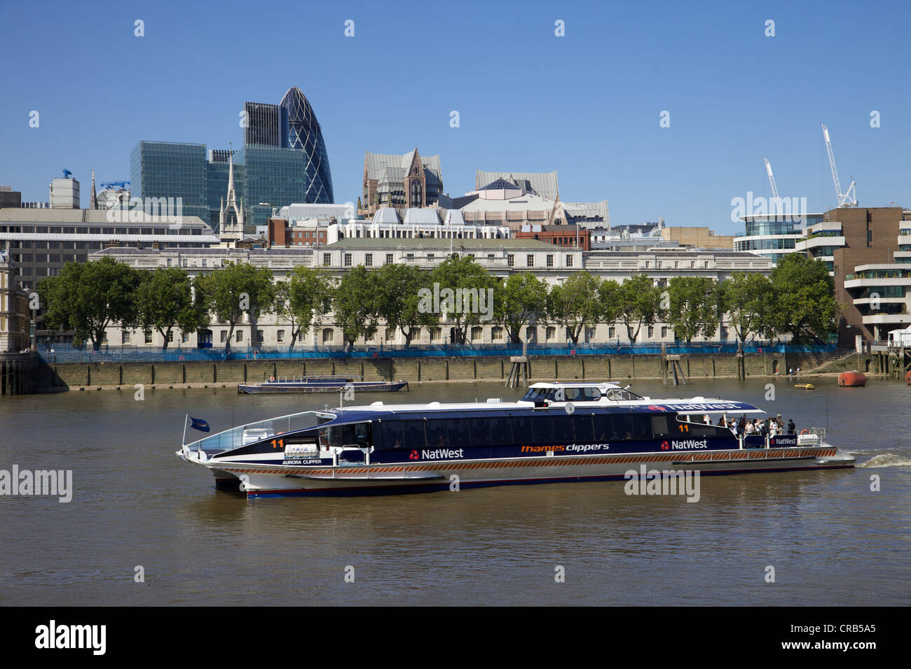 Thames river boat cruises hi-res stock photography and images - Alamy