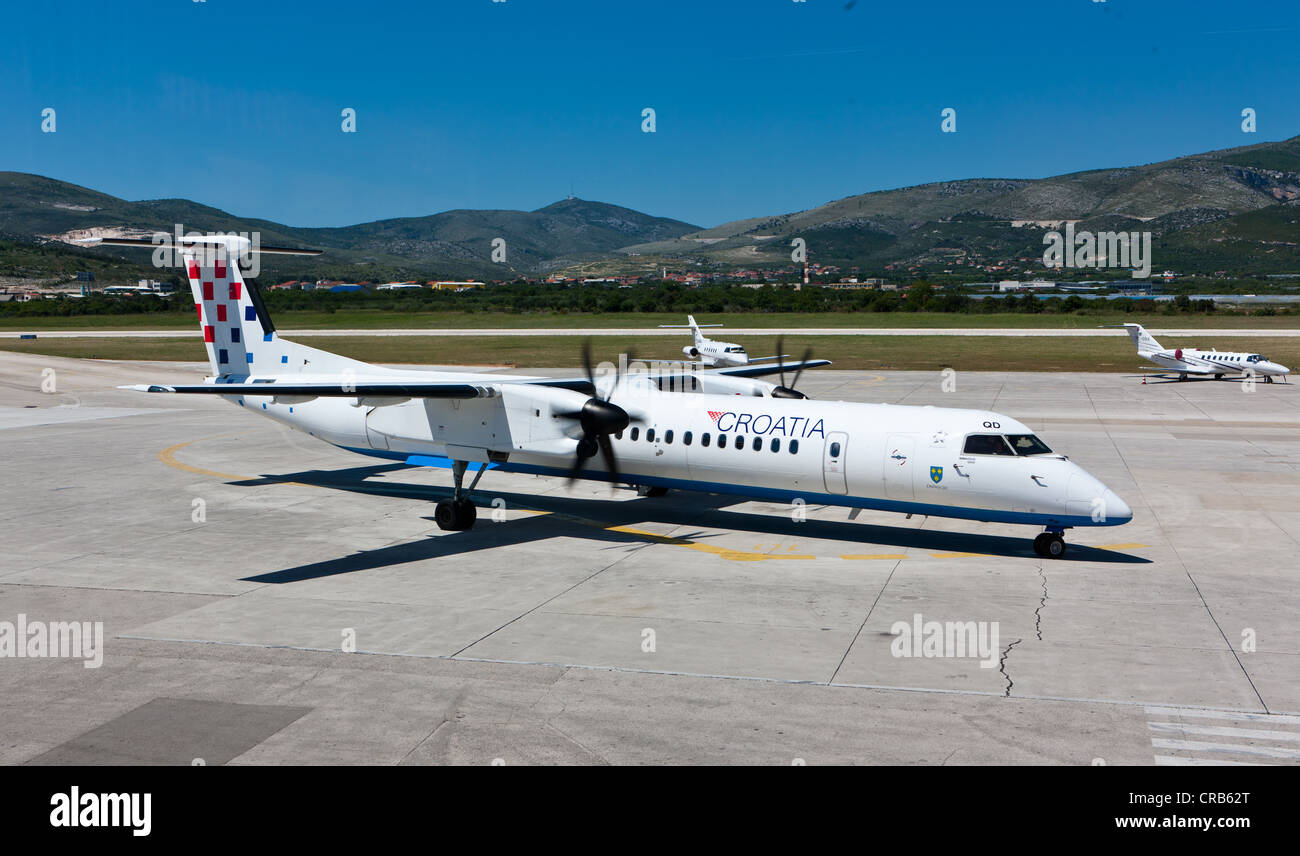 Croatia Airlines Bombardier Q400 propeller aircraft at Split Airport ...
