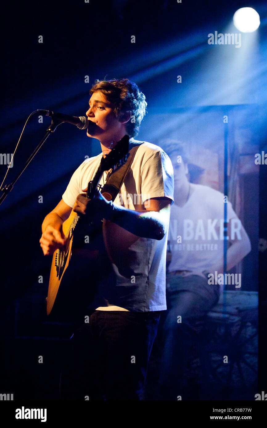 Swiss singer and songwriter Bastian Baker playing live at Schueuer ...