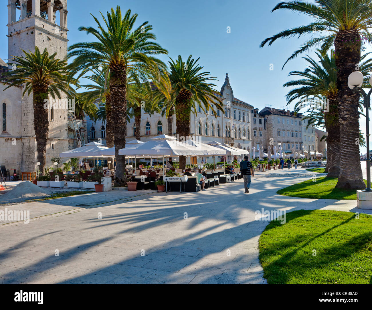 Riva promenade and palazzo, historic centre of Trogir, UNESCO World ...